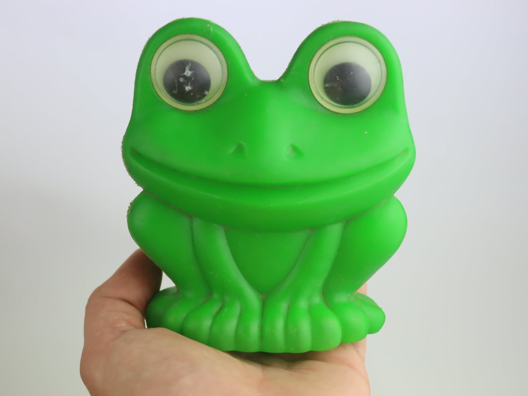 11 Cm Cute Vintage Plastic Baby Frog, Soviet Frog Toy, Soviet Doll ...