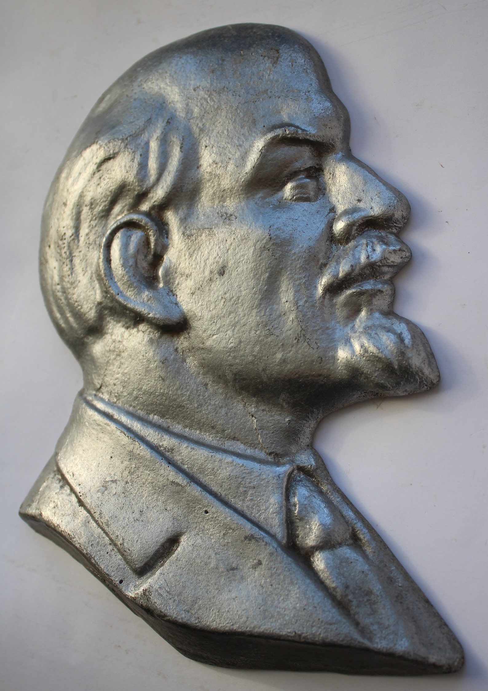 Profile of Lenin. Bust of Lenin. Vintage Souvenir. Memorabilia Soviet ...