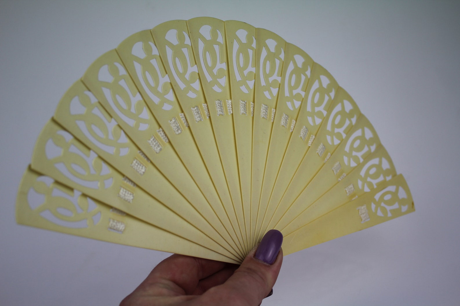 Vintage Ladies Folding Fan Plastic Fan Vintage Fashion - Etsy