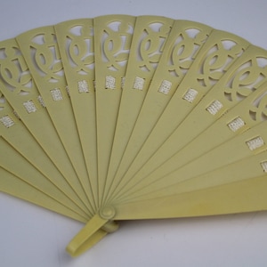 Vintage Ladies Folding Fan, Plastic Fan, Vintage Fashion, Vintage Style ...