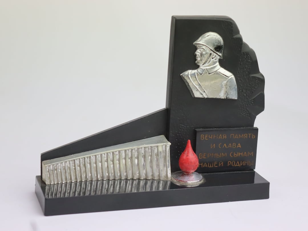Soviet Desk Souvenir Soviet Army. Eternal Flame. Vintage Desk Souvenir ...