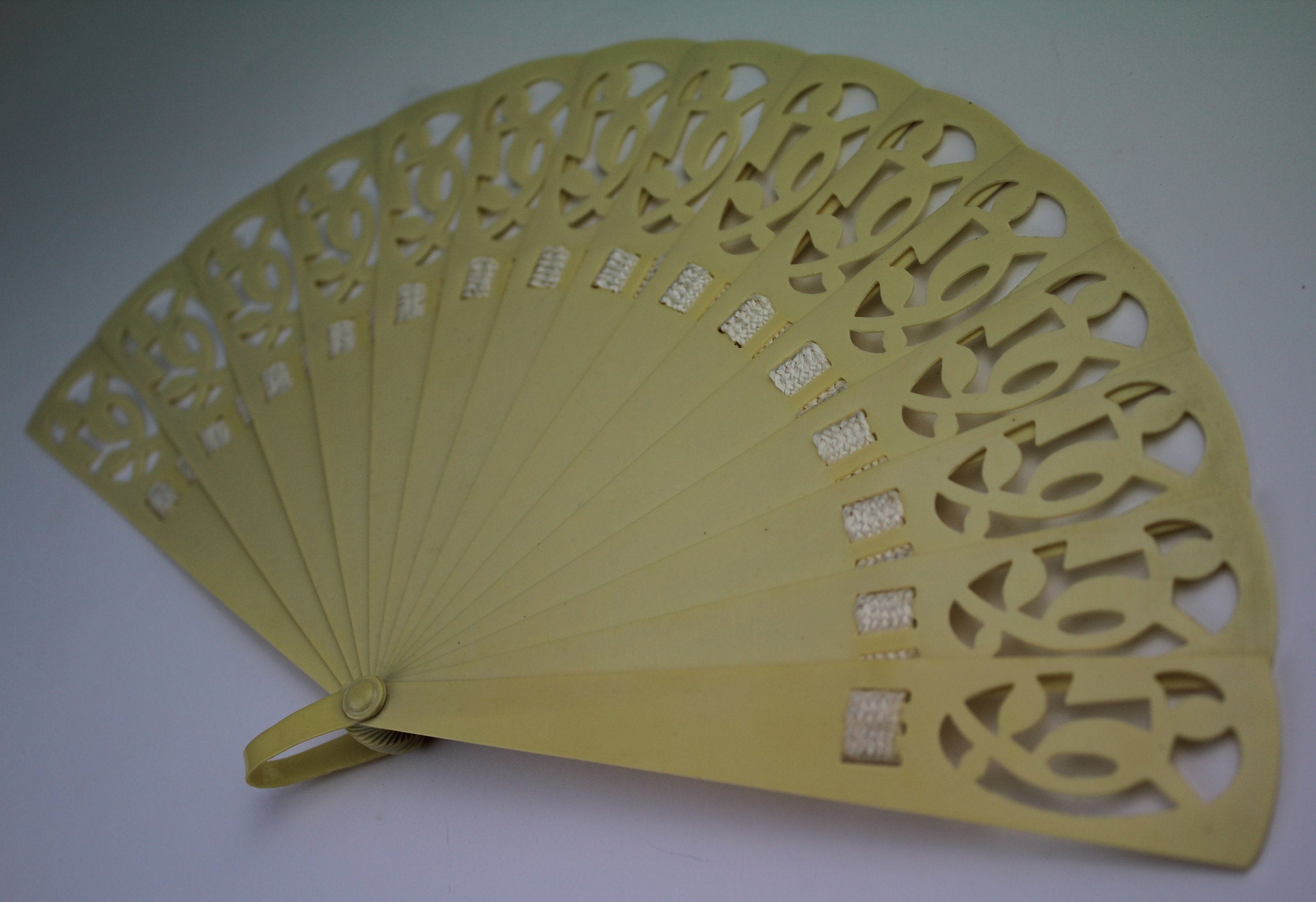 Vintage Ladies Folding Fan Plastic Fan Vintage Fashion - Etsy