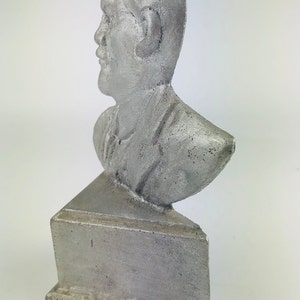 Bust of Lenin. Vintage Desk Souvenir. Memorabilia Soviet Era. Vintage ...