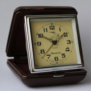 Working Soviet Alarm Clock. Desk Clock USSR. Vintage Clock - Etsy
