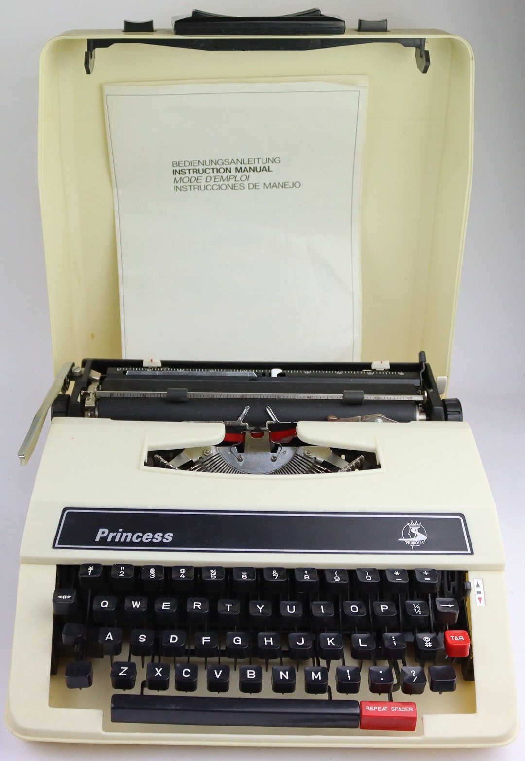 1984 New Vintage Typewriter Princess, Vintage Typewriter Princess , Old ...