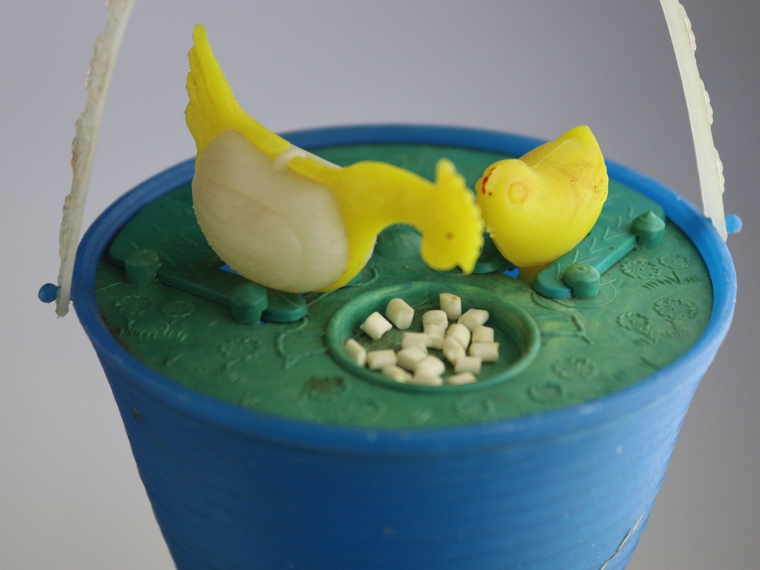 Soviet Toy Mother Hen and Chick Peck at Grain. Vintage Movable Toy. Hen ...