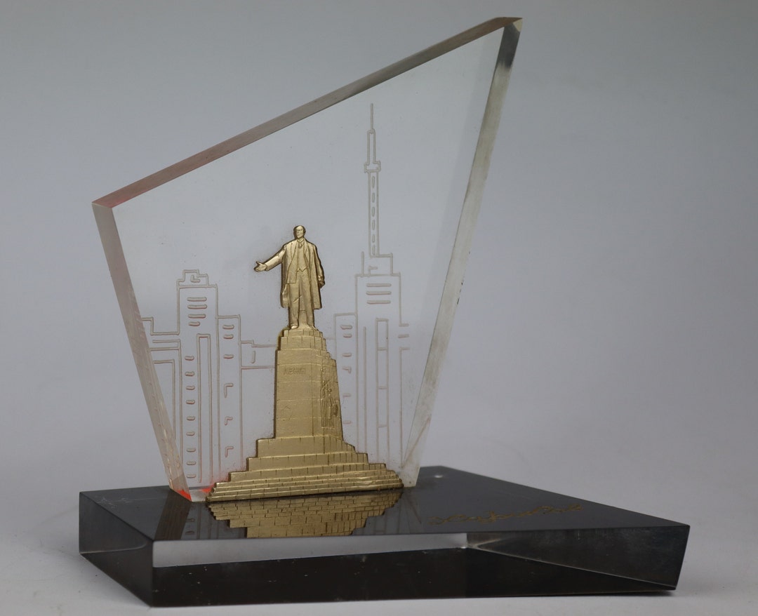Soviet Desk Souvenir Lenin Kharkov. Vintage Desk Souvenir. - Etsy