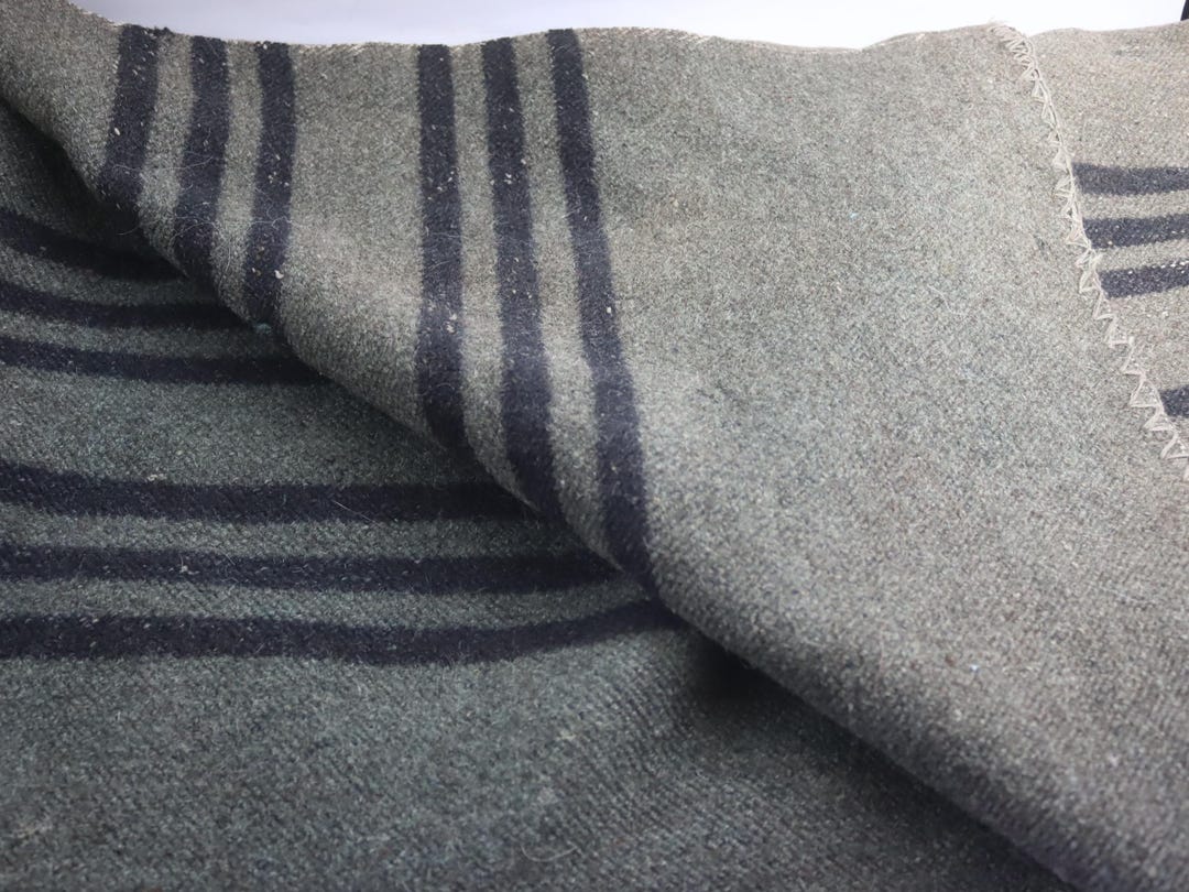 200x130 Cm Damaged Vintage Wool Blanket, Ussr Coverlet, Vintage Heavy ...