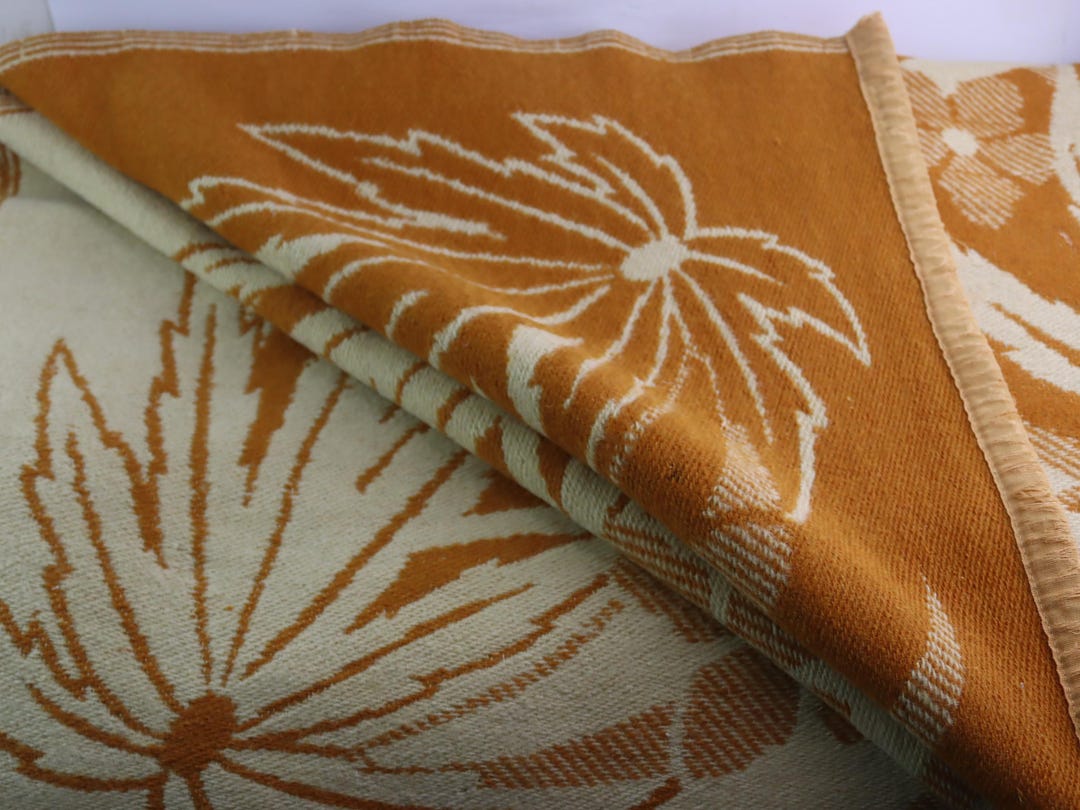205x140 Cm Vintage Wool Blanket, Ussr Coverlet, Vintage Heavy Covering ...