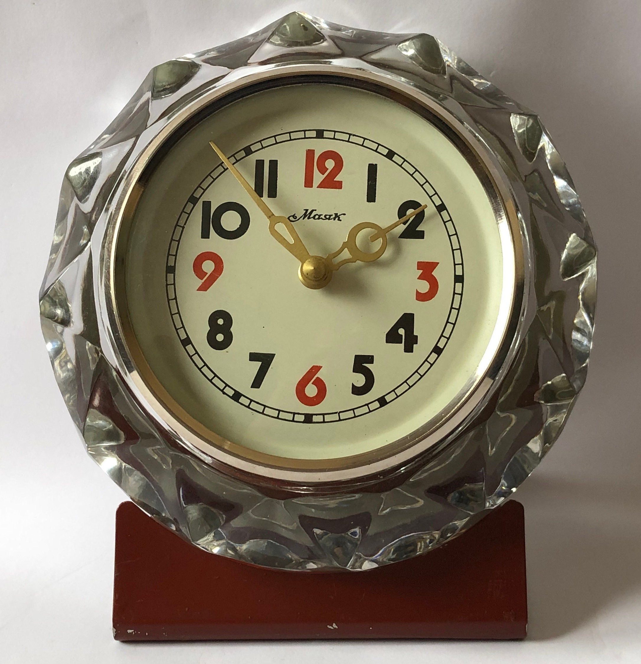 NEW Soviet clock MAYAK. Vintage desk clock. mechanical clock | Etsy