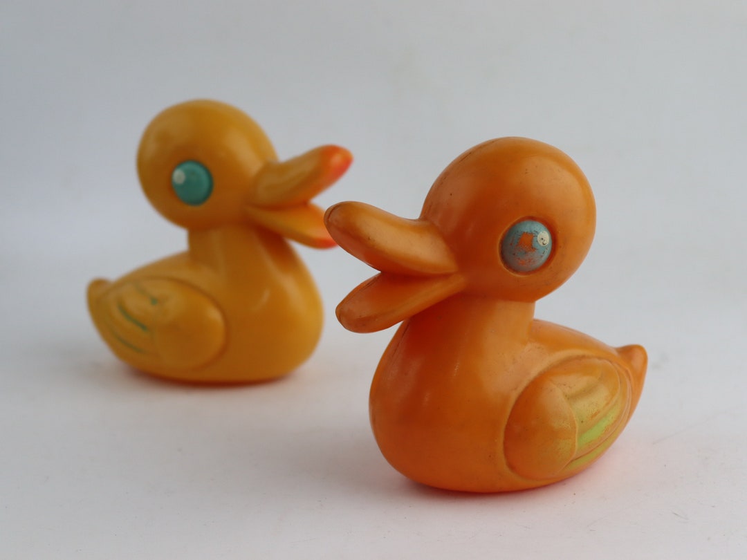 10 Cm Cute Duet of Soviet Celluloid Duck Toys, Vintage Duckling Toy ...