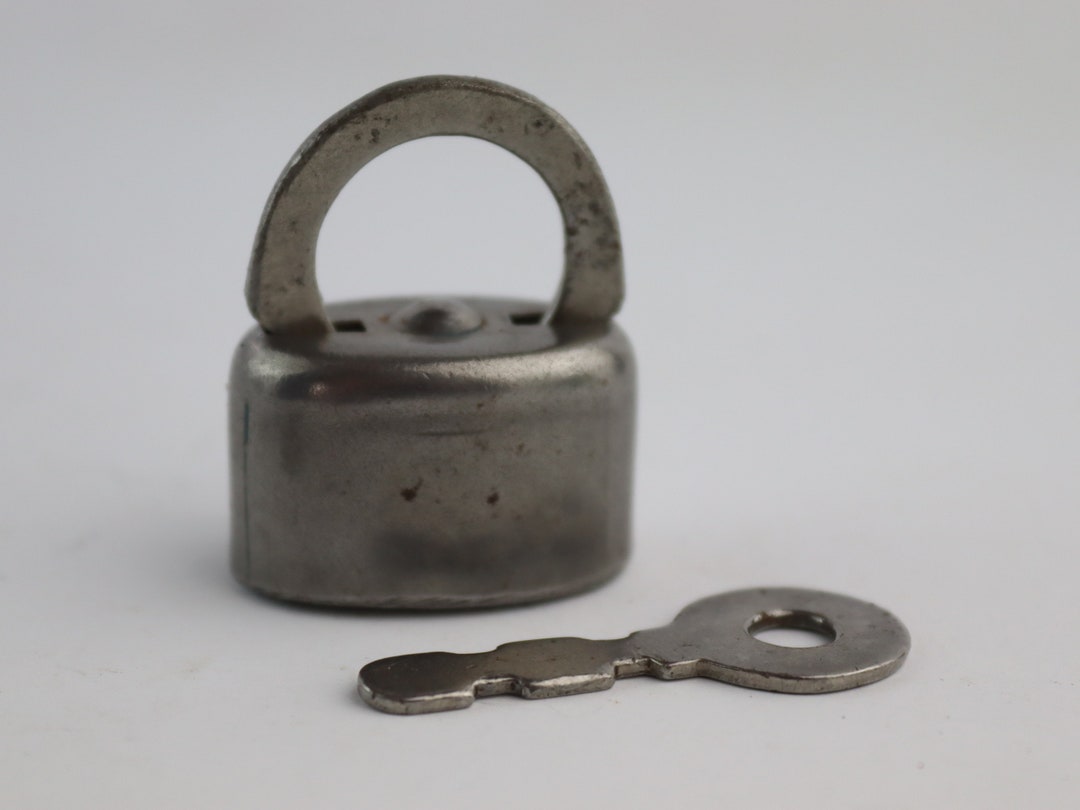 Small Vintage Soviet Padlock. Padlock With Key. USSR Working Padlock ...