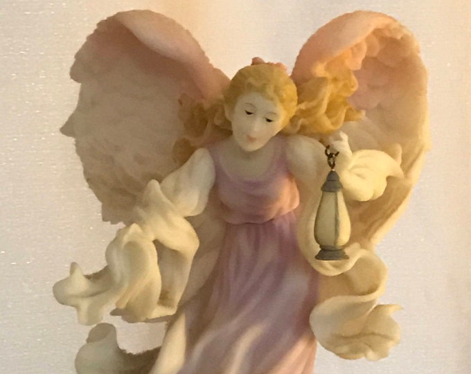 Seraphim Angel Classics Nativity Angel-bethany Lighting the Way by ...