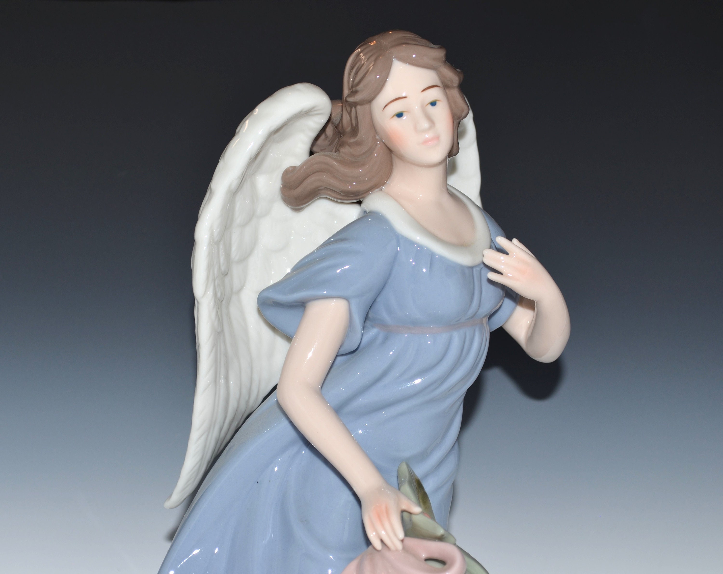 O'well Grandeur Noel Collector's Edition Porcelain Angel With Bell 12 1 ...