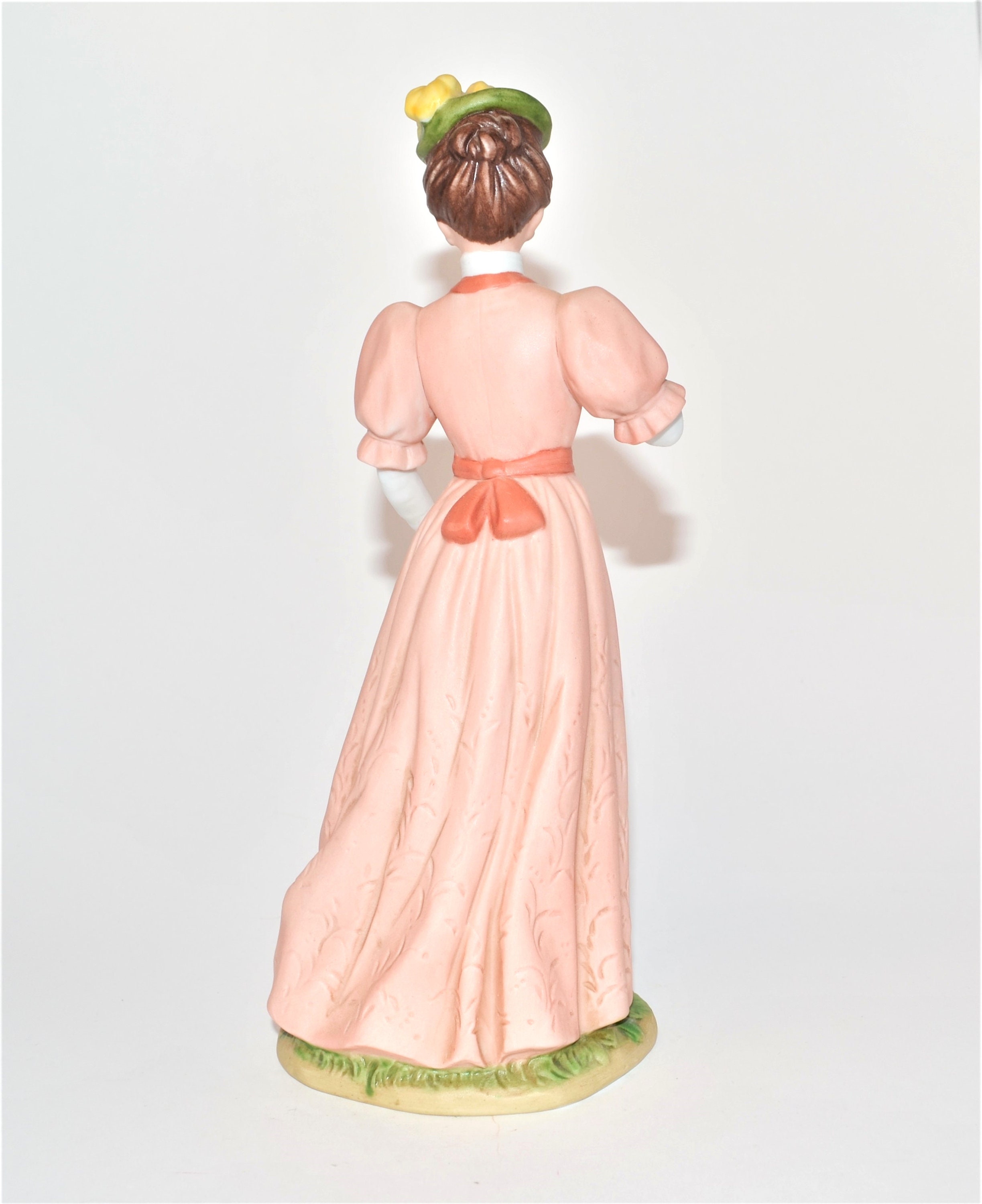 Vintage 1990S Homco Porcelain Collectible Lady With Binoculars and Dog ...