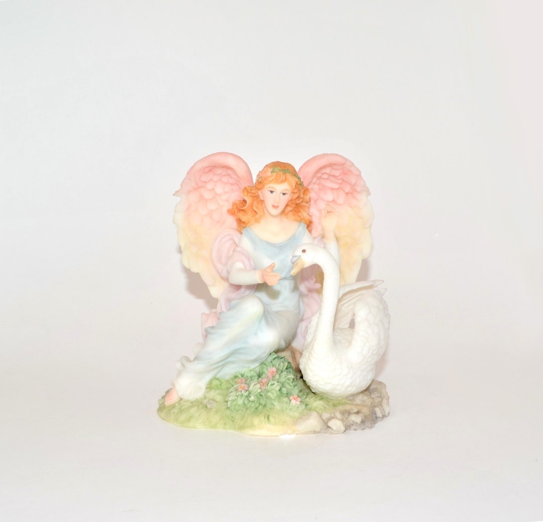 Seraphim Angel Classics Heaven on Earth Exclusive Olivia "loving Heart ...
