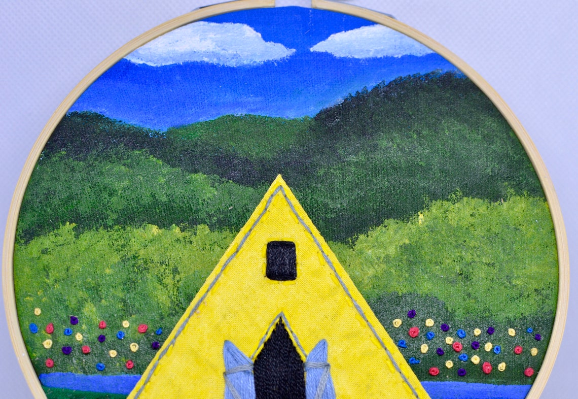 Midsommar Yellow Temple Embroidery - Etsy