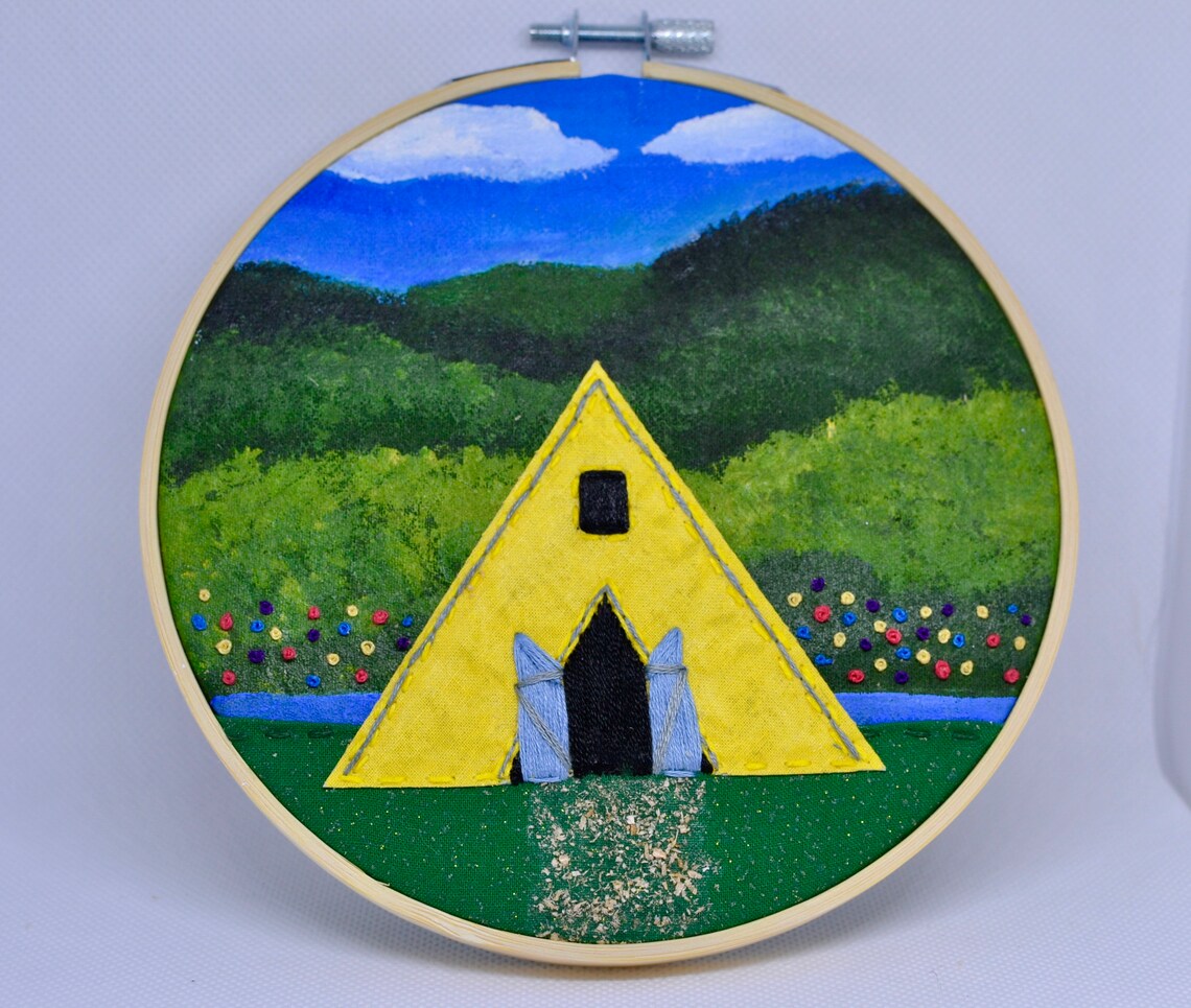 Midsommar Yellow Temple Embroidery - Etsy