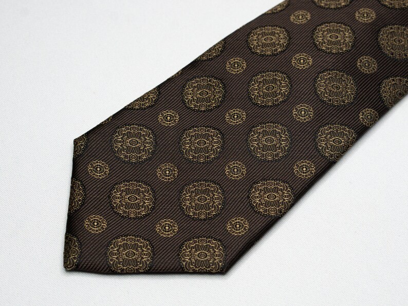Brown Medallion Tie, Groomsmen Wedding Necktie (3.15in) - Etsy