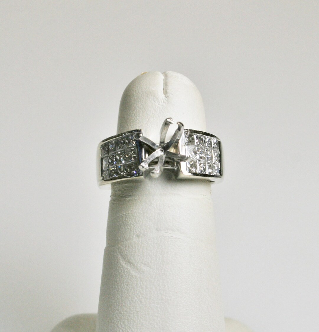 18 Karat White Gold Princess Cut Diamond Ring Remount | Remount Ring ...
