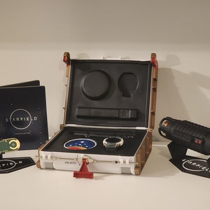 Starfield Credit Stick & Display Game Sized Cred Sticks Large Credstick ...