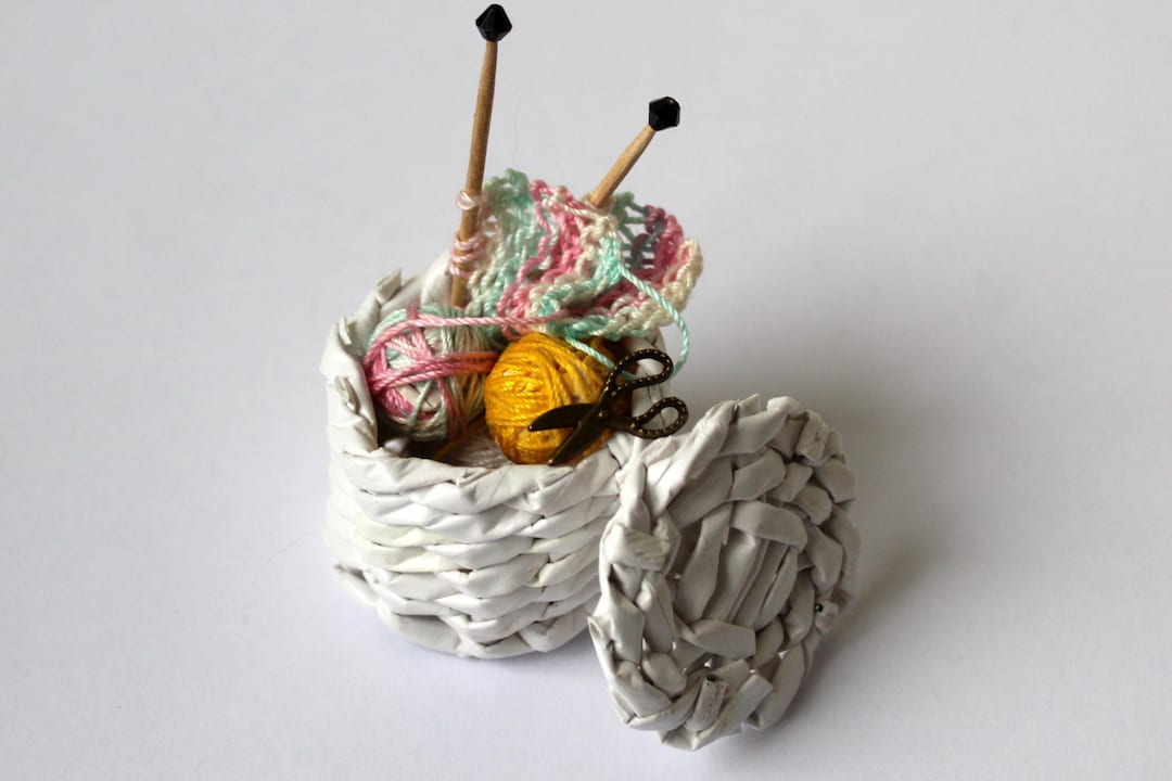 Miniature Knitting Basket, 1:6 Scale Dolls. Wicker Dollhouse Pannier ...