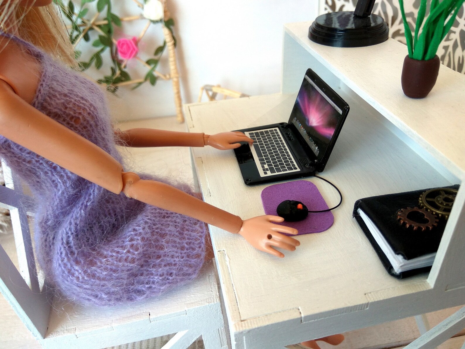 Miniature Laptop, Dollhouse Computer in 1:6 Scale. Notebook iPad Mac ...