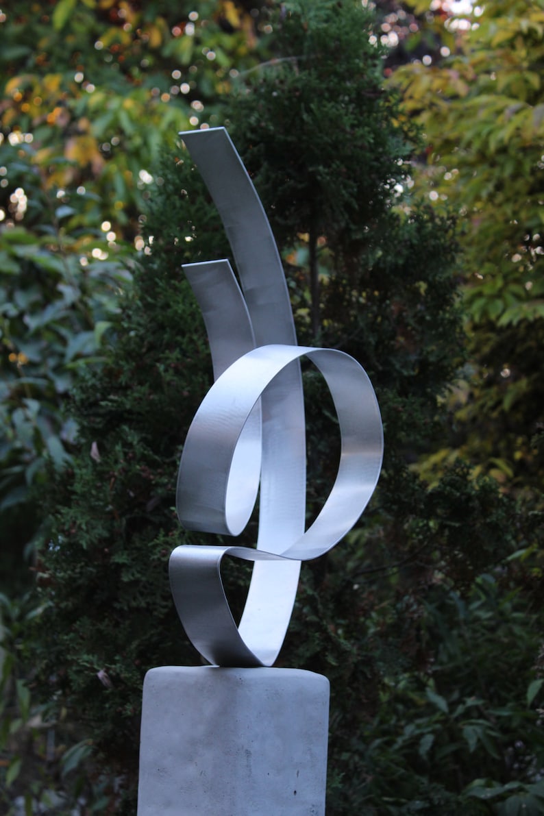 Gran escultura de metal de aluminio abstracto moderno D6 Artista ...