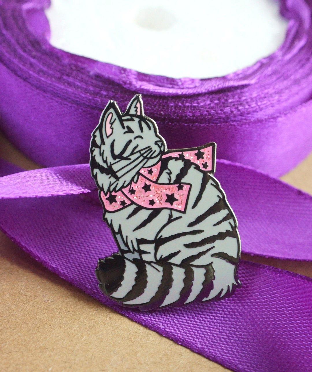 Grey Tabby CAT Enamel Lapel Pin Badge Brooch / Perfect Gift for Cat ...