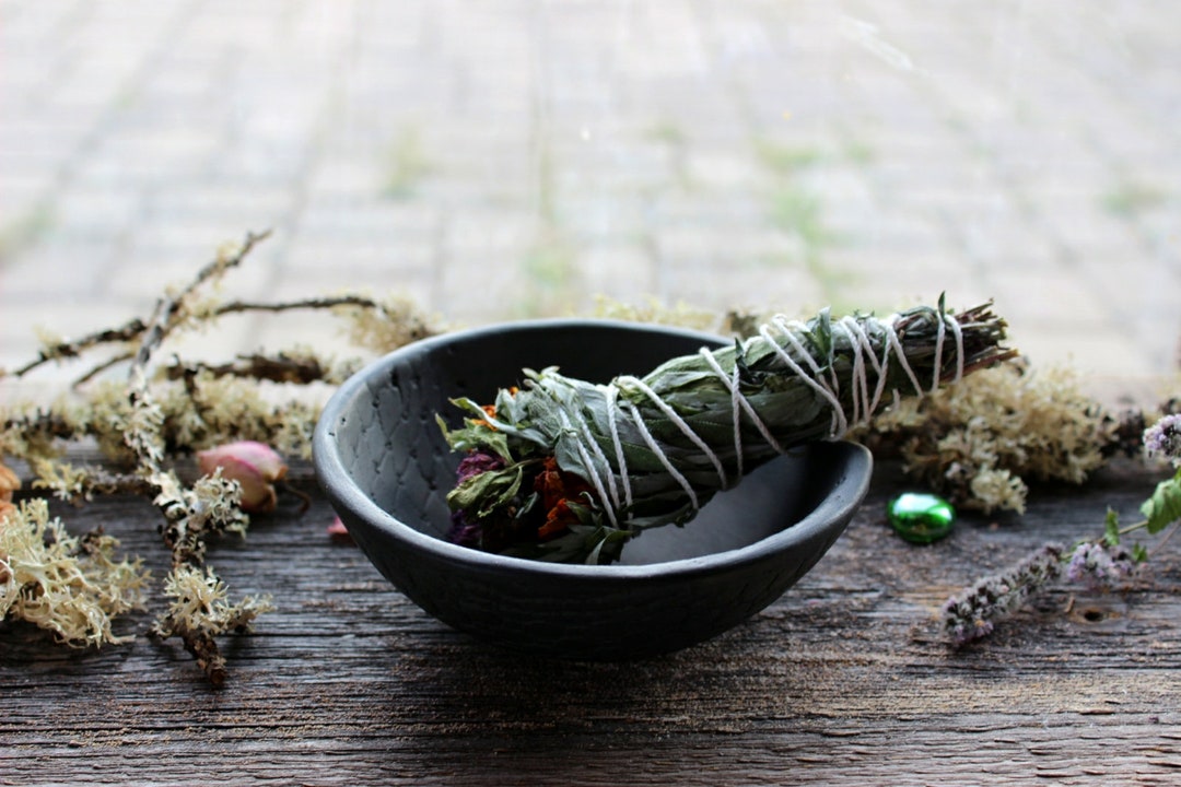 Black Bowl, Handmade Ceramics, Smudge Bowls, Bowl for Crystals, Altar ...