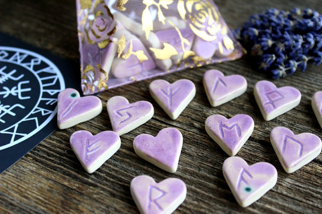 Fortune Runes, Viking Runes Set, Northern Runes, Viking Runes in Pouch ...