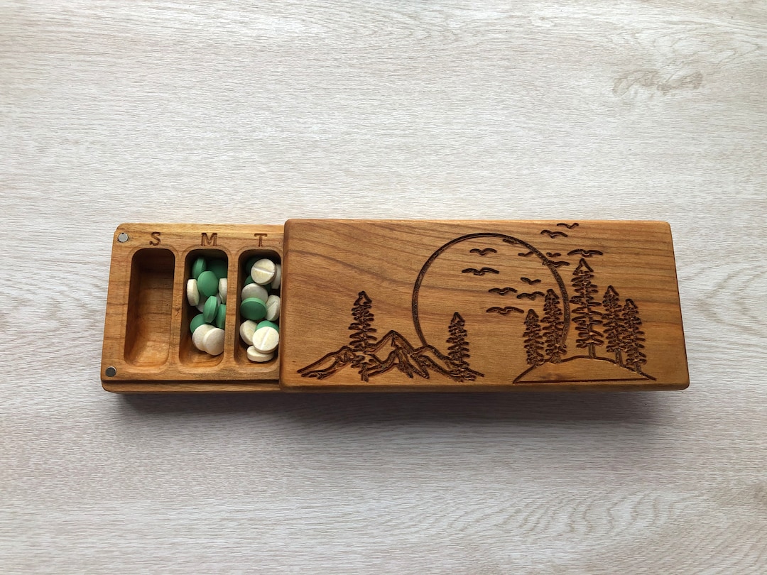 Wooden Pill Box 7 Day / Pill Case Organizer BIG Decorative - Etsy.de