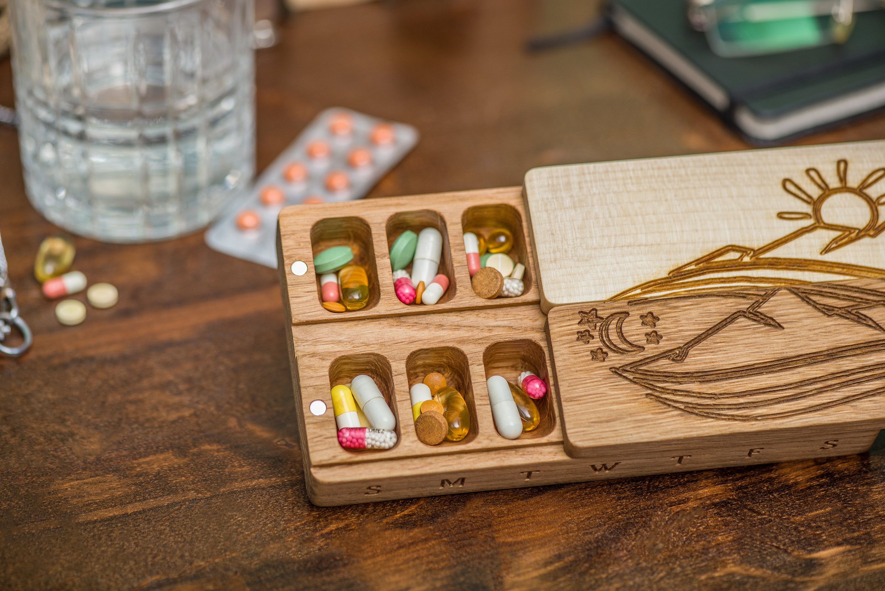 Pill Box 7 Day Night Pill Case Organizer Portable Travel / Sun ...