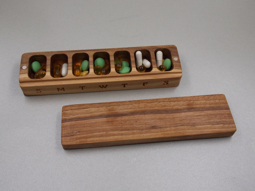 Pill Box 7 Day Pill Case Organizer Wooden Nature Ornament / Natural ...