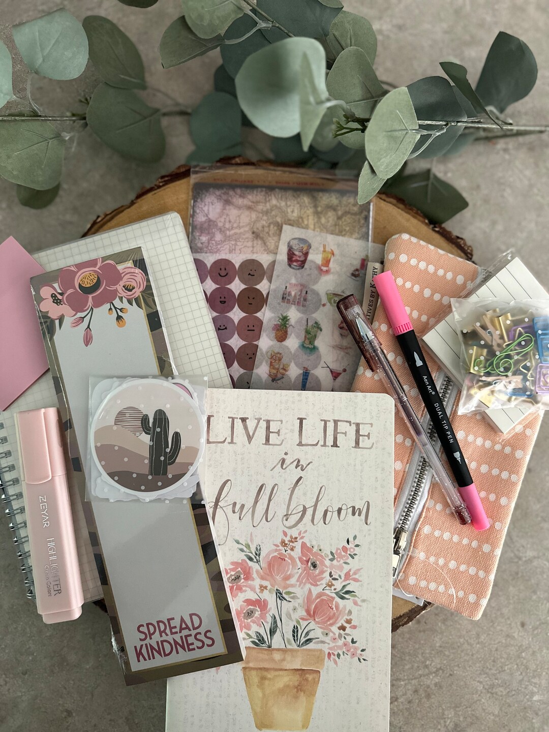 RESTOCKED Mystery Scoop Stationary Bundle, Random Bucket Pull, Arts ...