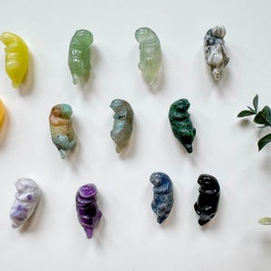 Mini Otter Crystal Carving - Etsy