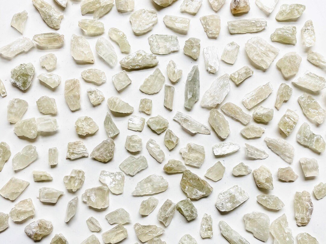 Green Kunzite (hiddenite) || Raw - Etsy