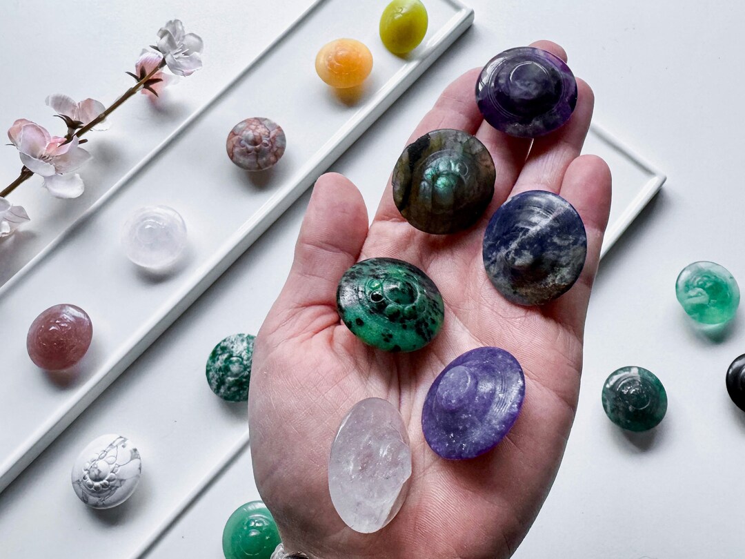 Mini Crystal UFO Carving - Etsy