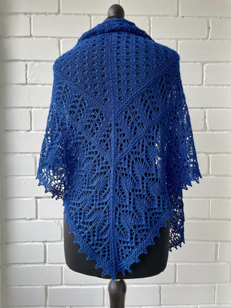 Knitted Shawl. Hand Knit Shawl. Triangular Shawl. - Etsy