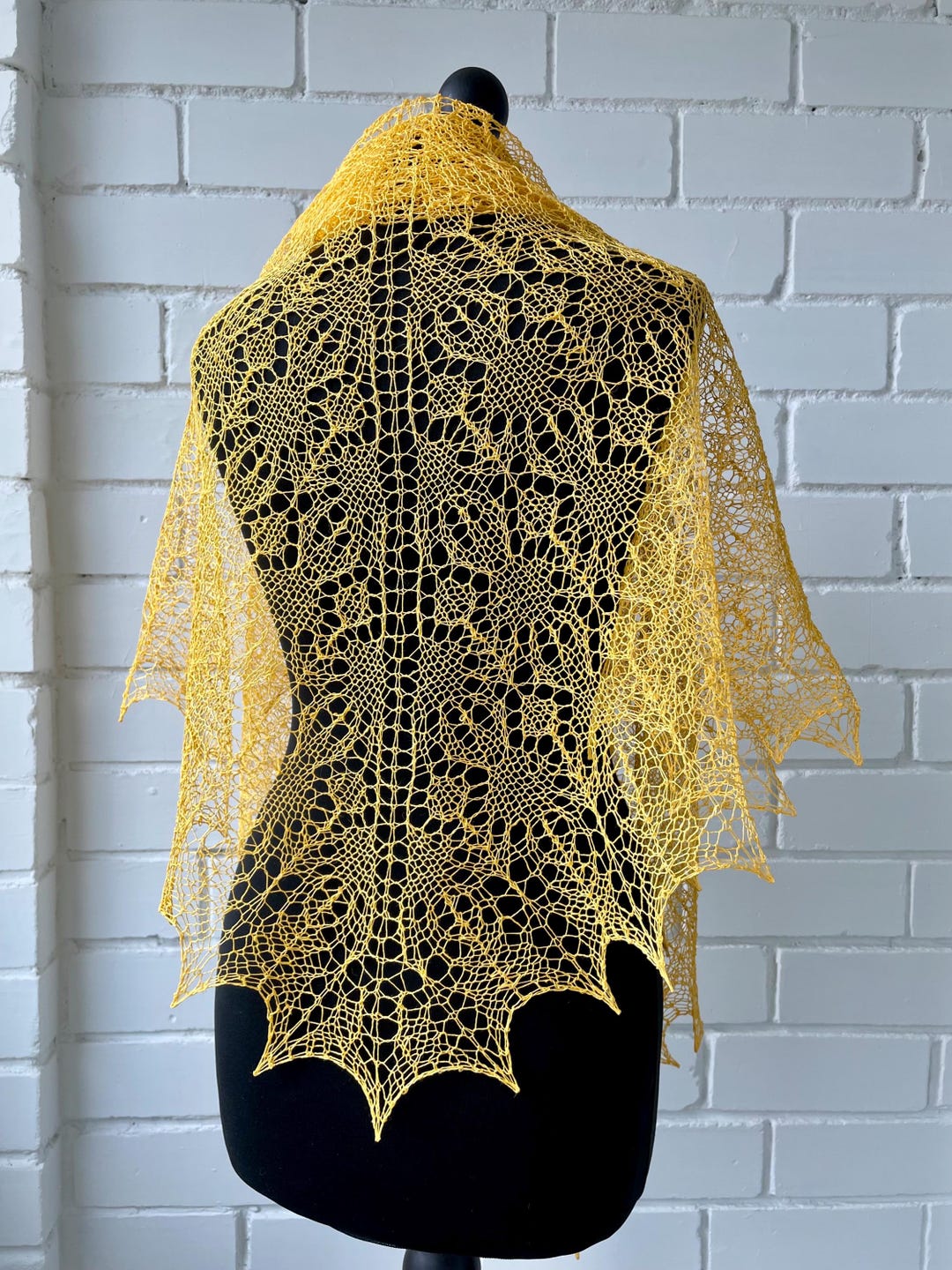 Knitted Shawl. Knitted Lace Shawl. Knitted Linen Shawl. Triangular ...