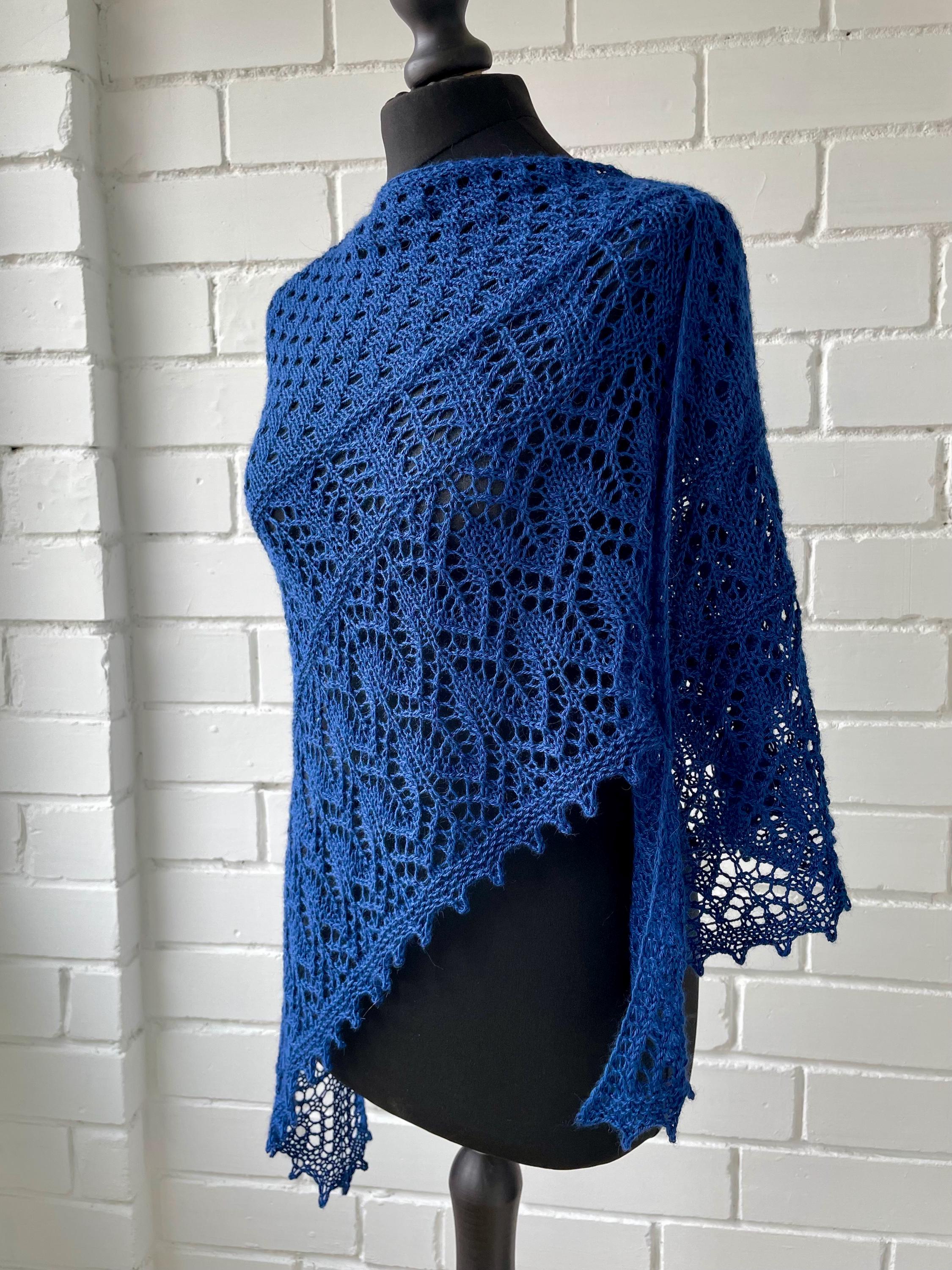 Knitted Shawl. Hand Knit Shawl. Triangular Shawl. - Etsy
