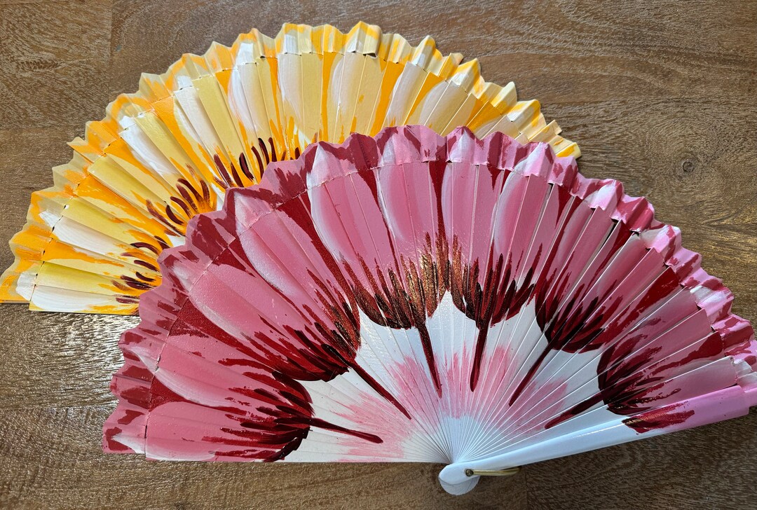 TULIP GARDEN Spanish Hand Fan - Etsy
