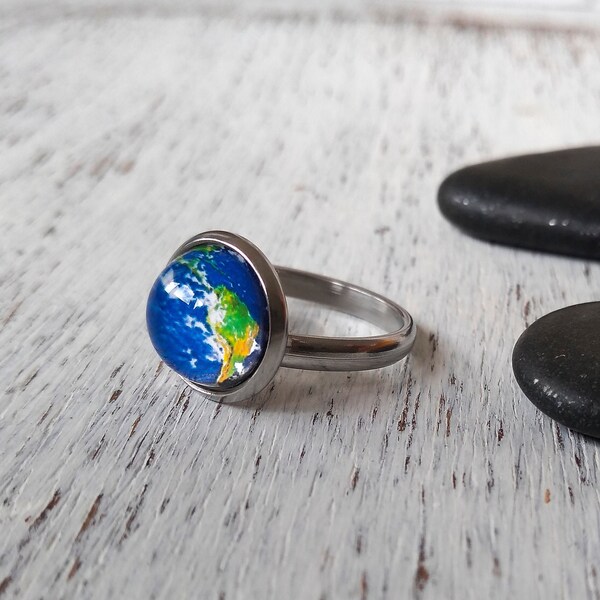 Planet Ring - Etsy