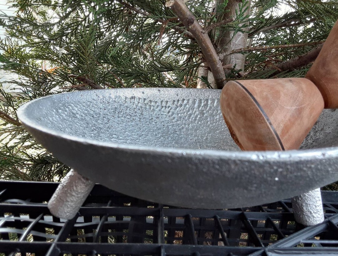 West African Traditional Hand-made Grinding Bowl With a Wooden Grinder ...