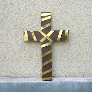 Metal Wall Cross, Rusty Cross, Intertwined - Etsy