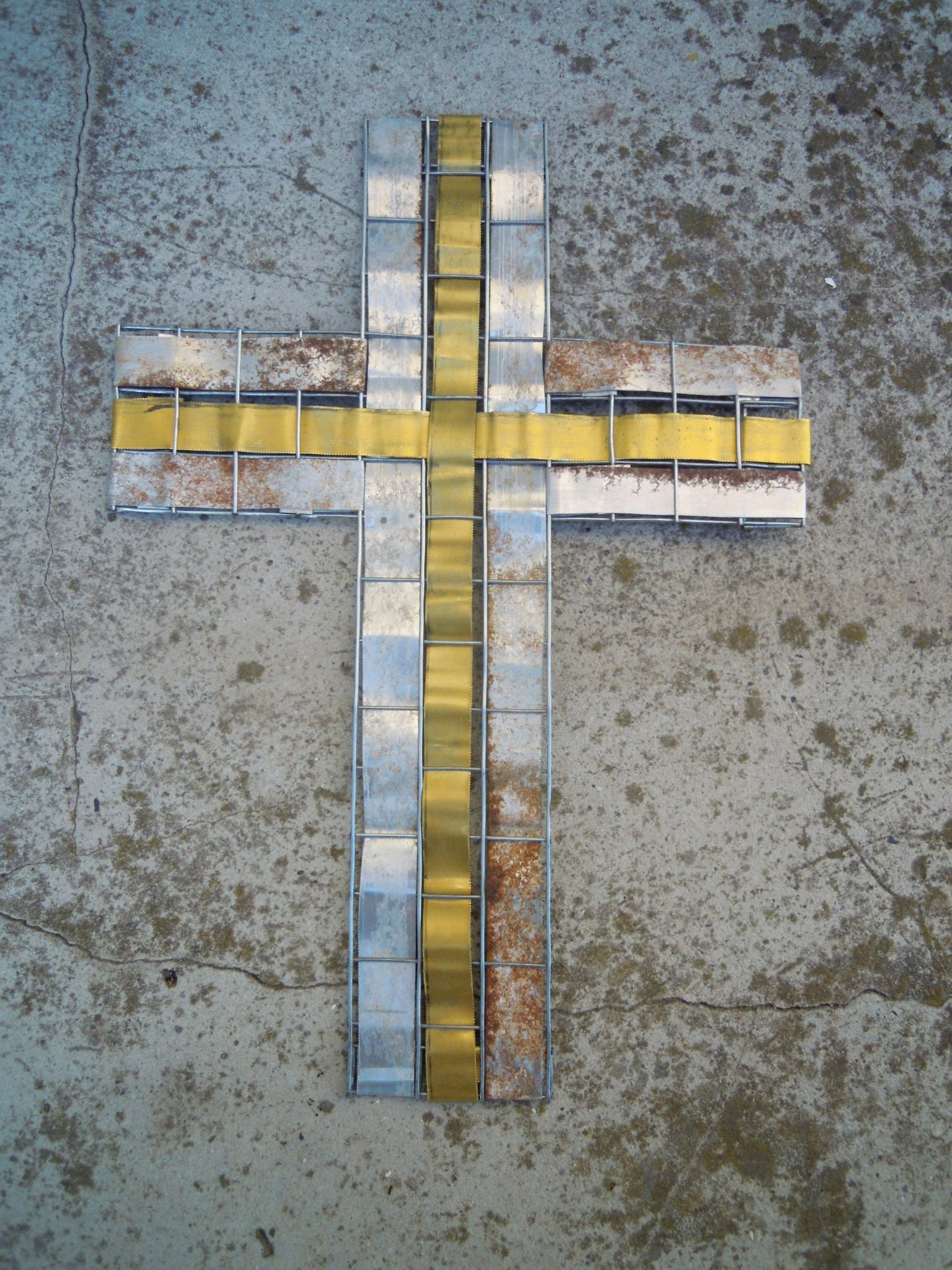 Cruz de pared de metal, Cruz de pared de mimbre, Cruz de metal trenzada ...