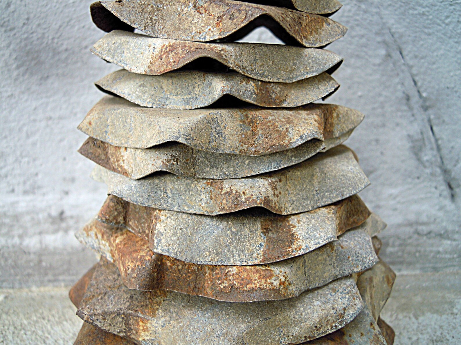 Small Christmas Metal Tree, Desktop Christmas Tree, Rusty Christmas ...