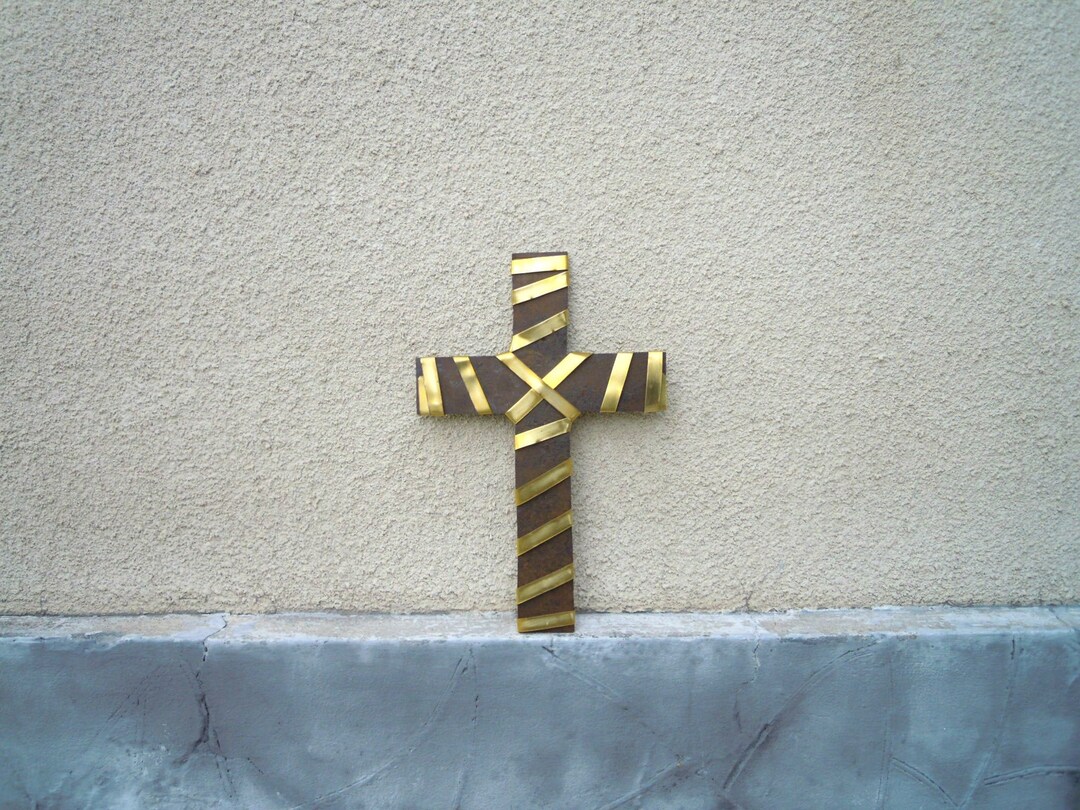 Metal Wall Cross, Rusty Cross, Intertwined - Etsy