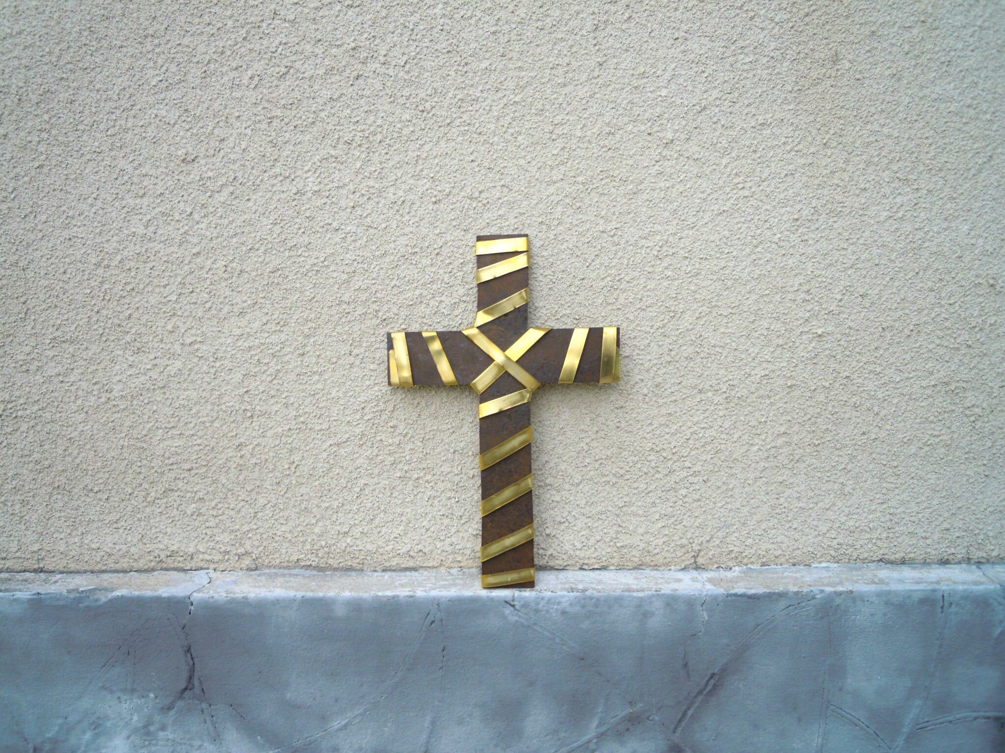 Metal Wall Cross, Rusty Cross, Intertwined - Etsy
