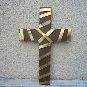 Metal Wall Cross, Rusty Cross, Intertwined - Etsy